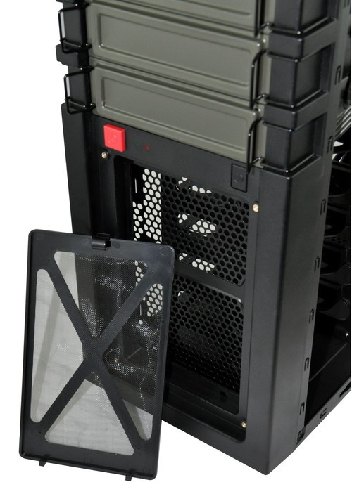 军味十足，安钛克（Antec）GX700军工级机箱（全文）_ANTEC GX700_厂商动态-中关村在线