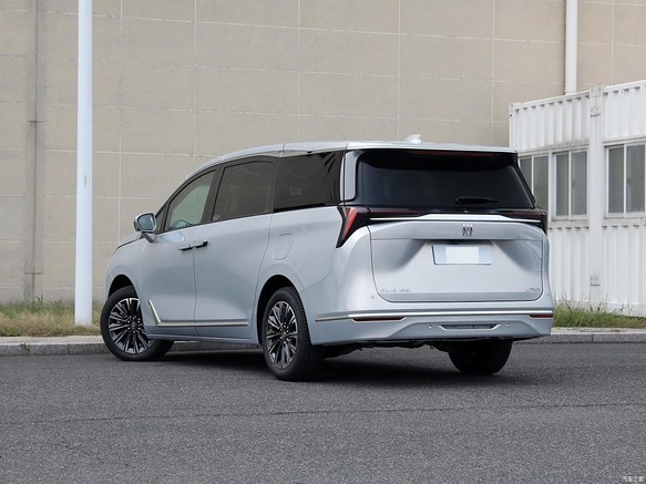 别克GL8 2025款 陆尊 智享版报价_参数_图片_点评_别克汽车-ZOL中关村在线