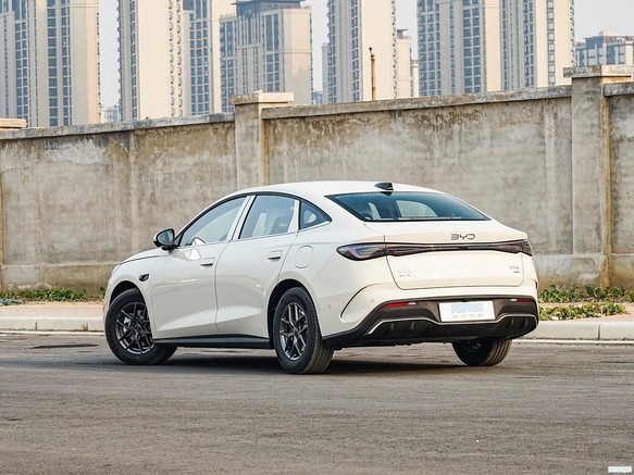 比亚迪 海豹06 DM-i 2025款 DM-i 旅行版高配报价_参数_图片_点评_比亚迪汽车-ZOL中关村在线